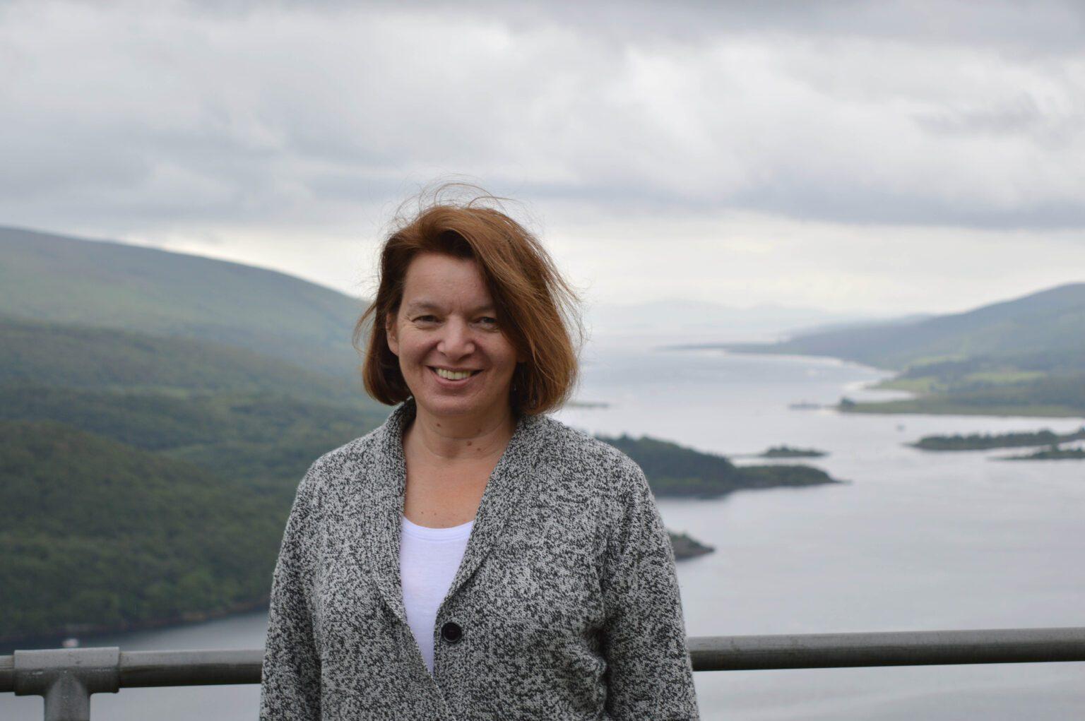 Lindsay Littleson Signs with Tiny Tree Books